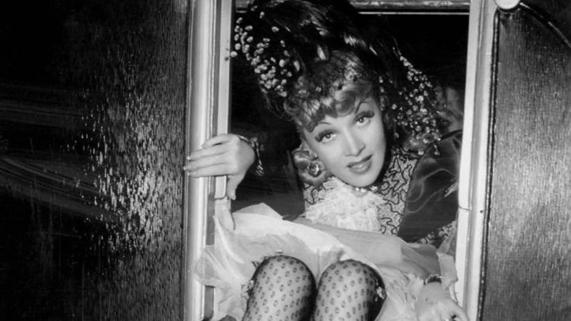 Phim Ngọn Lửa New Orleans HD Vietsub - The Flame of New Orleans - RoPhim