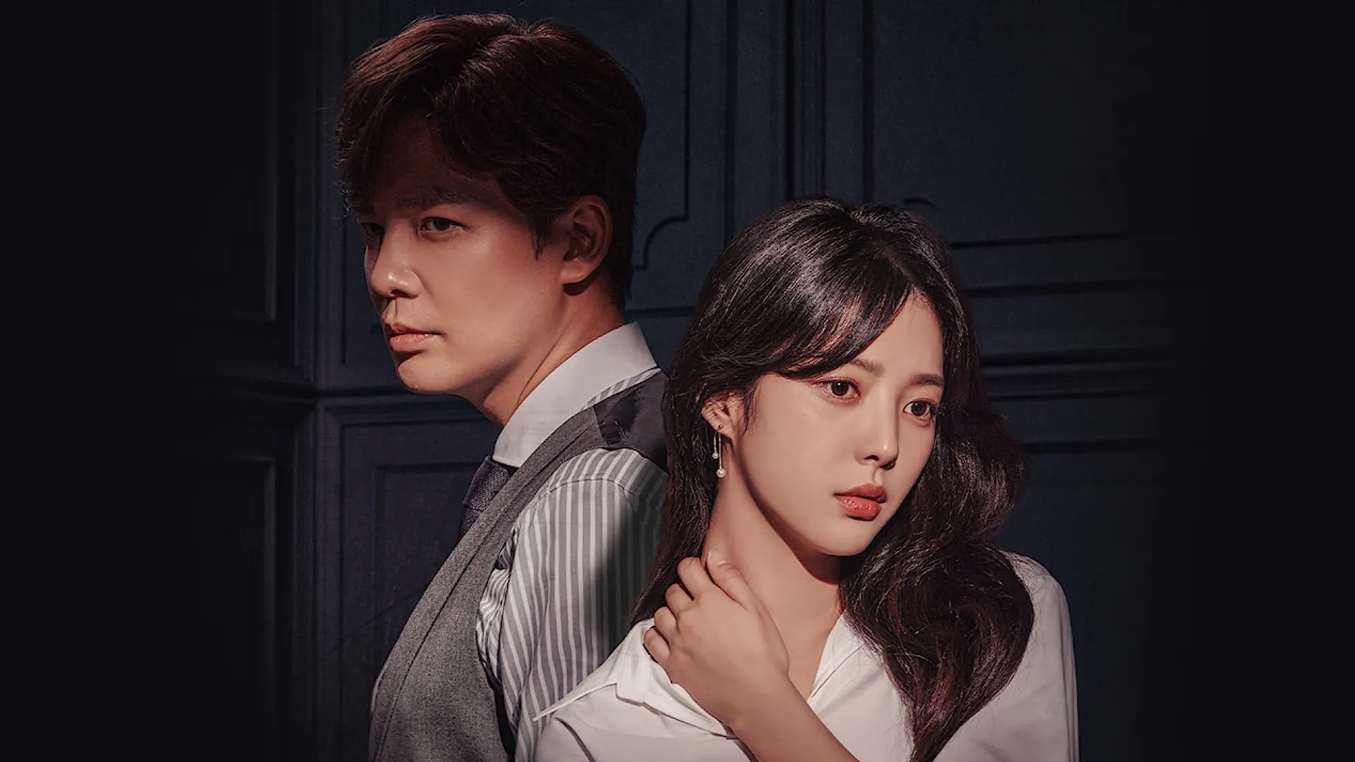 Phim Bí Mật Sau Bức Màn Thưa HD Vietsub - A Man in a Veil - RoPhim