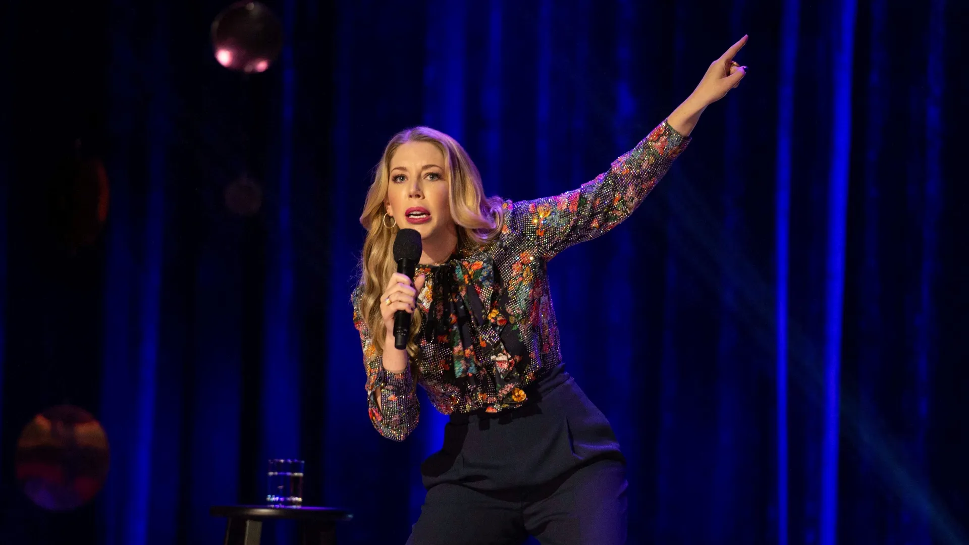 Phim Katherine Ryan: Căn Phòng Long Lanh HD Vietsub - Katherine Ryan ...